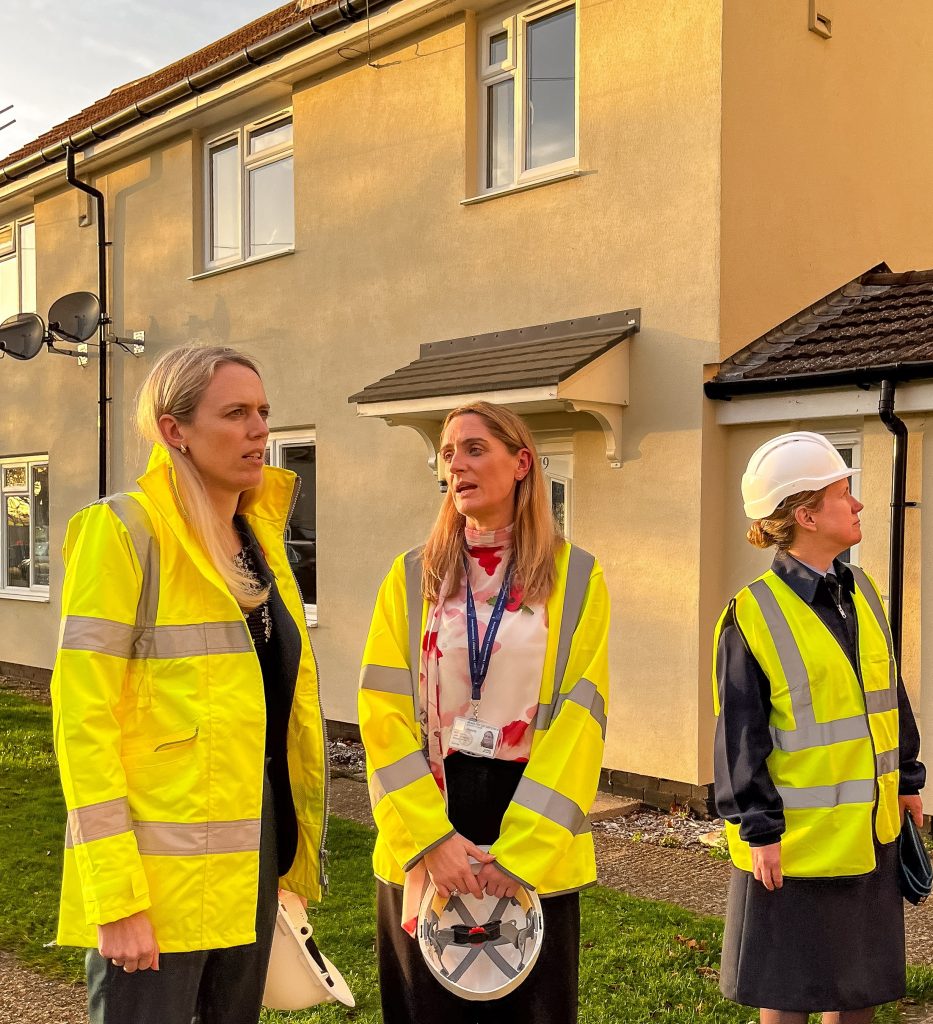 Minister for Veterans and People visits Bassingbourn to see SFA improvements – Defence Homes